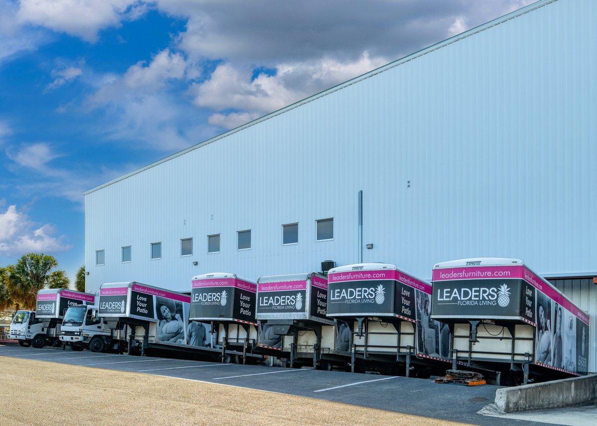 Home [expresscustomtrailers.com]